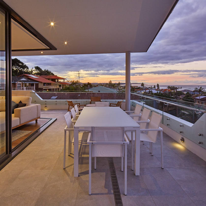 South Bank Stone | Pyro + Echo