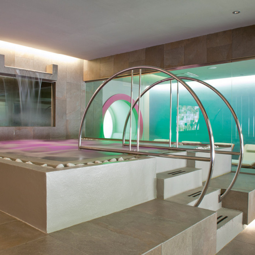 South Bank Stone | Pyro + Echo