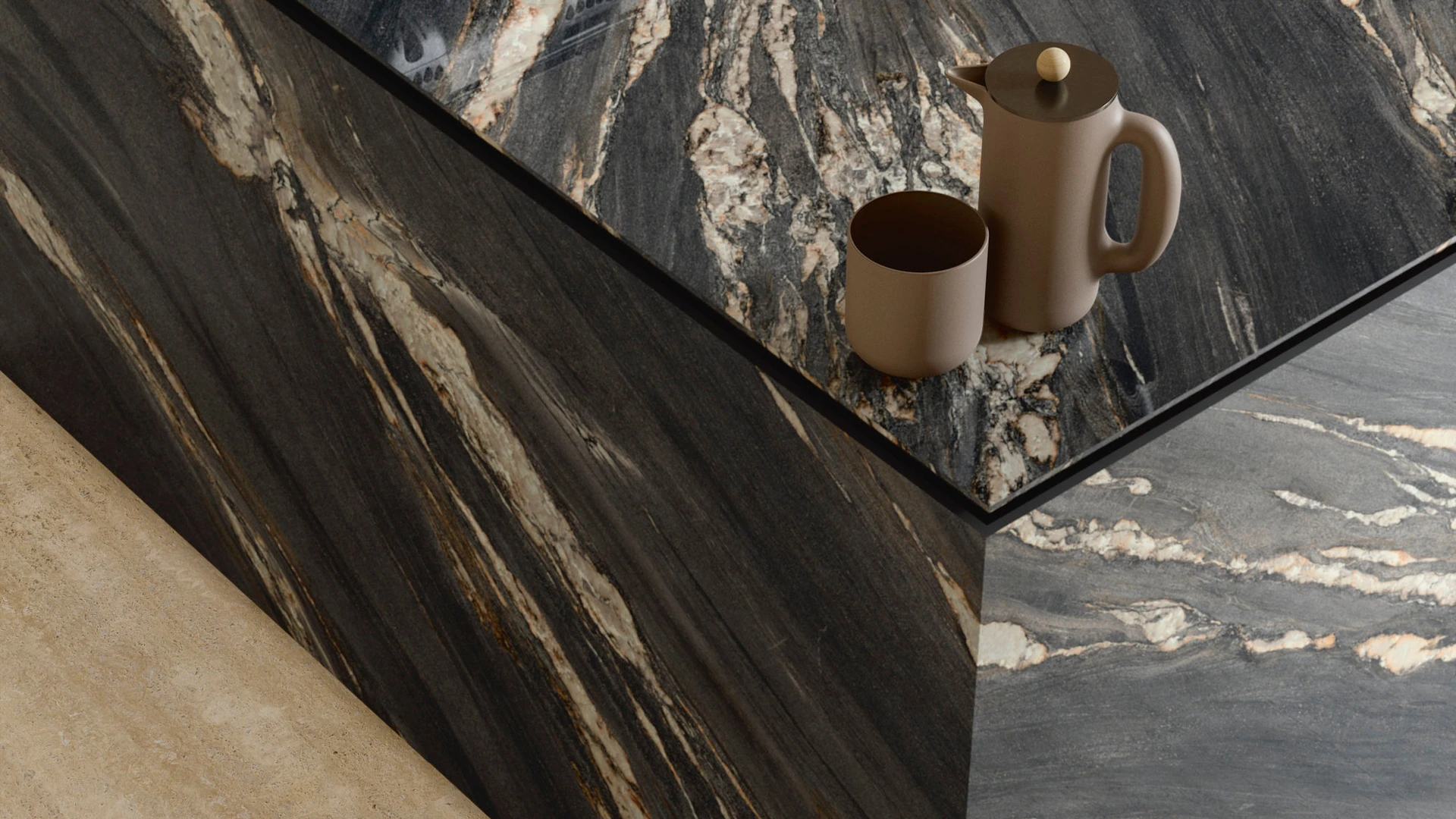 Tropical Black | Pyro + Echo