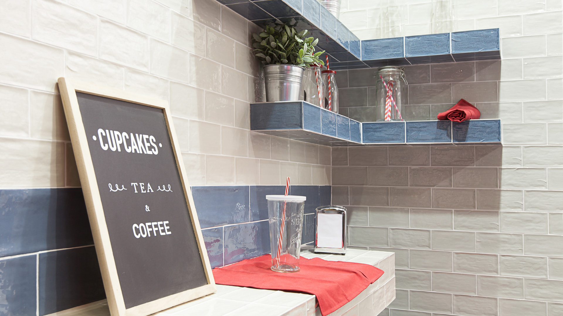 Carnival Rustic Colours | Pyro + Echo